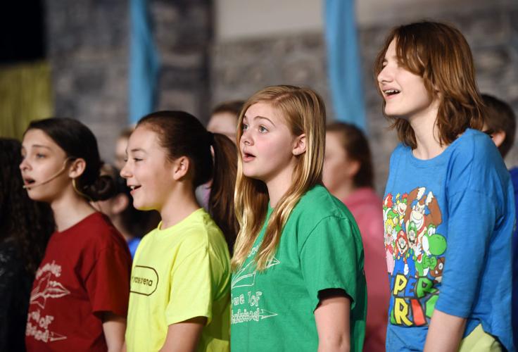 Coping with castmate's death, middle school actors will go on with ...