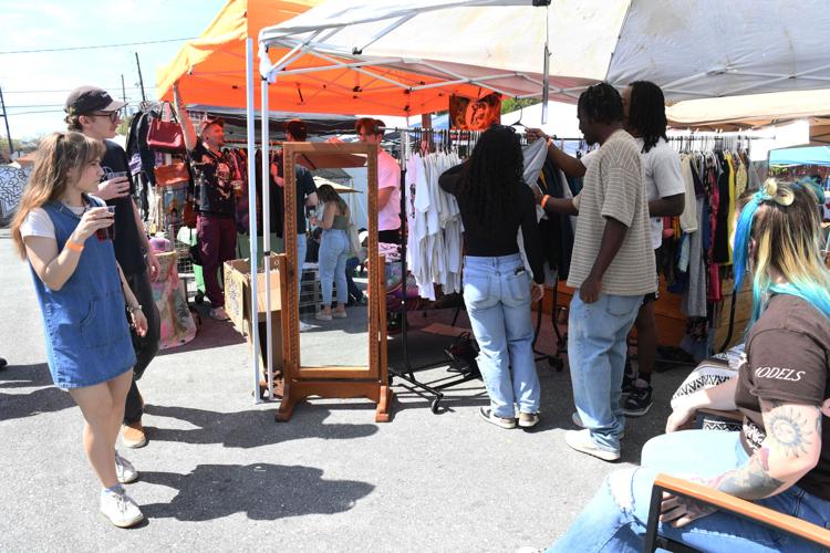 Big Bloom Art Market sets up shop in Warehouse District Beer Garden ...