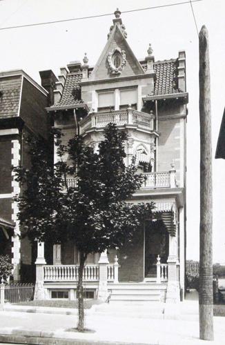 Examples of narrow-gauge brick on Lancaster buildings [photos ...
