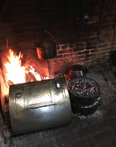 Warm Hearth Club demonstrates colonial cooking at Rock Ford Plantation ...
