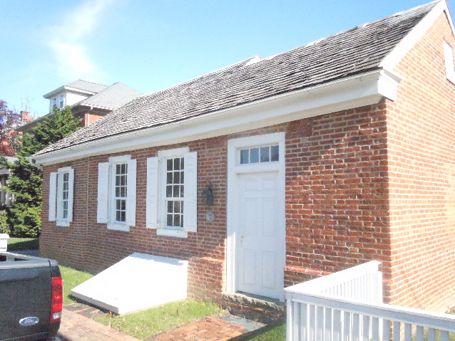 Strasburg society gets into holiday spirit with home tour | News ...