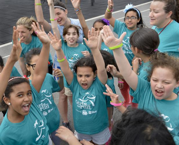 Lifting limits: Girls on the Run team adapts for disabilities | Local ...