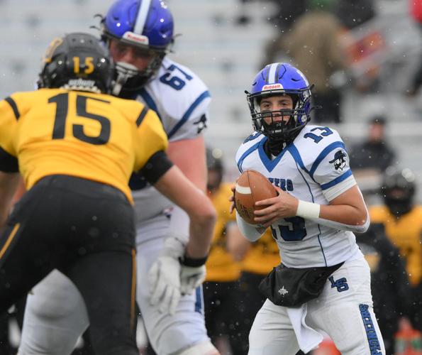Lampeter-Strasburg vs. Thomas Jefferson - PIAA Class 4A football ...
