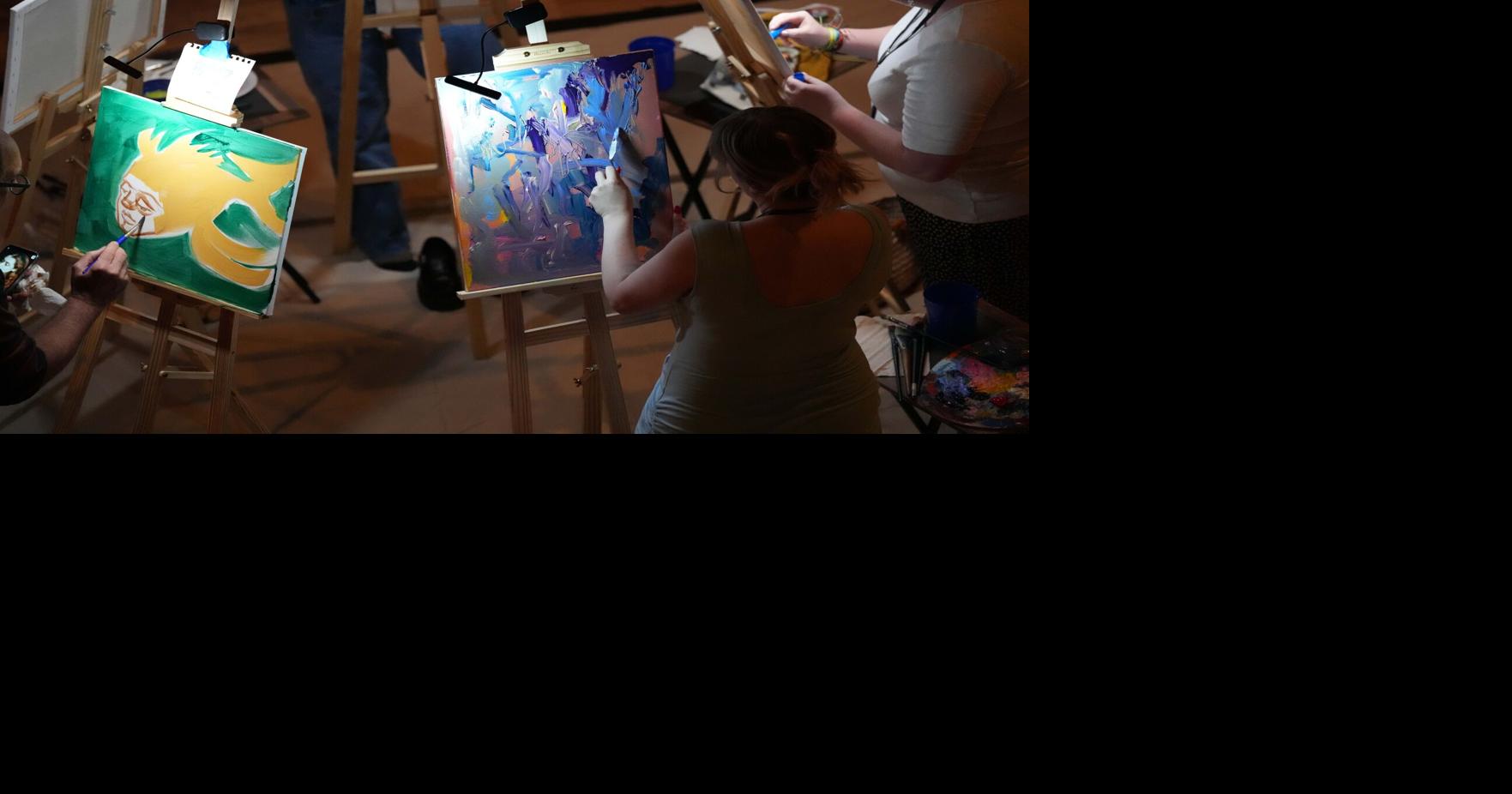 Art Battle at West Art challenged 11 local artists to create works in ...