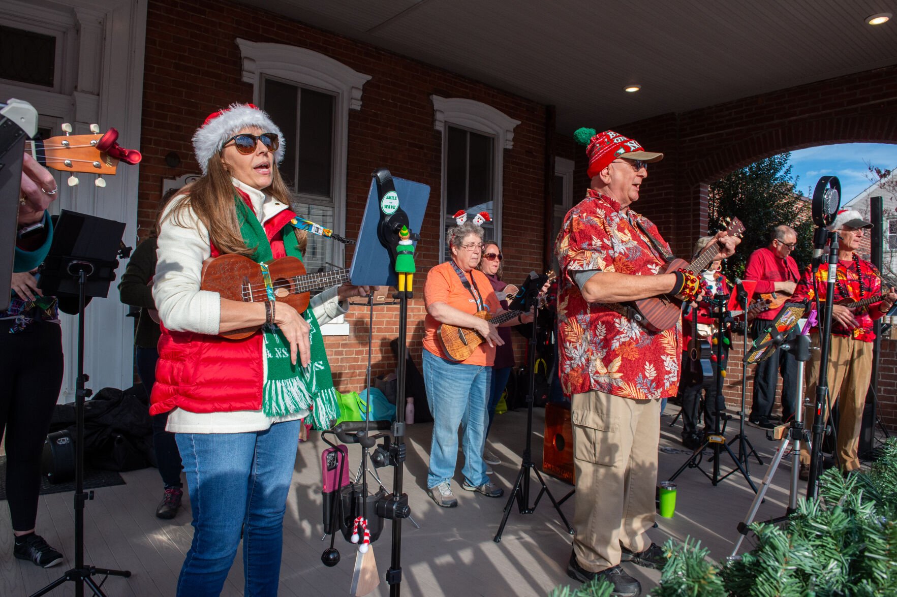 Season of (Mount) Joy at 25th Winterfest [photos] | Entertainment ...