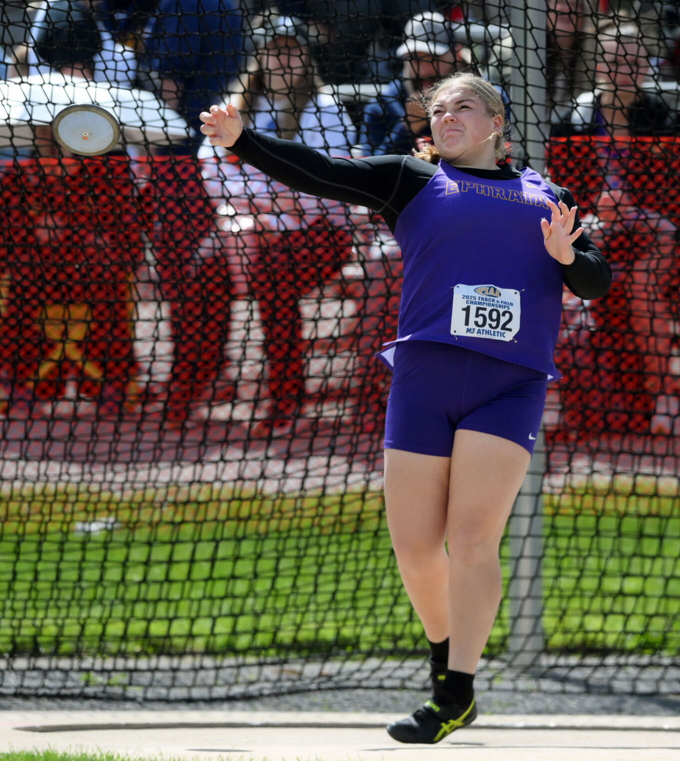 Ephrata junior runs the table, masters PIAA Class 3A girls discus to ...