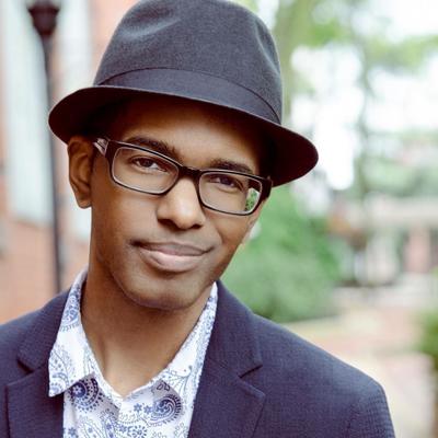 York performer Elijah Cross finds belonging in music, magic and comedy ...