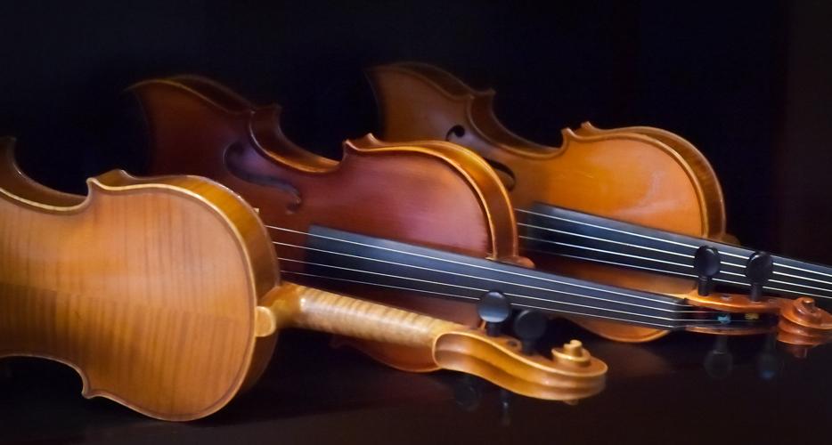 Stringed instruments are Jeff Reider's thing; opens Reider's Violin ...