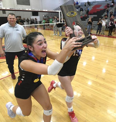 Hempfield vs. Central Dauphin - District 3 Class 4A girls volleyball ...
