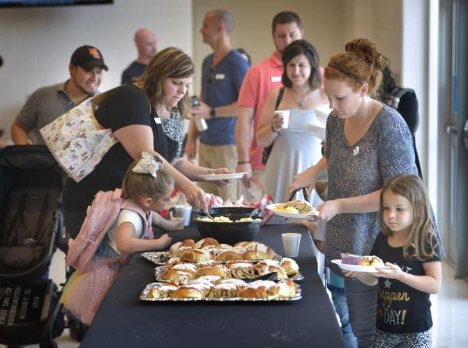 Kindergarten Cafe tradition continues at Doe Run Elementary School ...