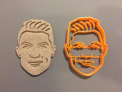Kitchen Gadget: Personalize your baking with a custom cookie cutter ...