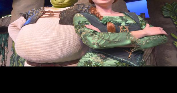 Review: Dutch Apple Dinner Theatre's "Shrek" has its moments, but not ...
