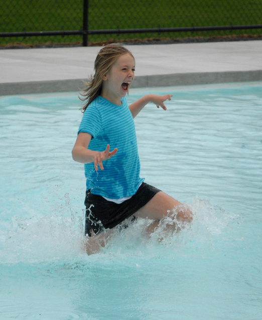 Buchanan Park wading pool reopens | News | lancasteronline.com