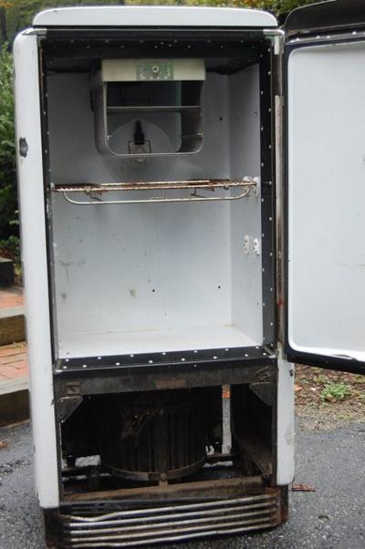 Local man wins oldest refrigerator contest | News | lancasteronline.com