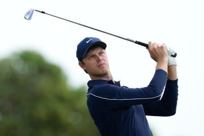 El campeón defensor Nick Taylor comparte la cima del Sony Open ...
