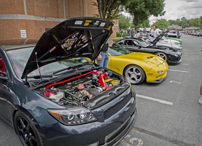 Car rally draws hundreds of vehicles to honor Mount Joy siblings killed ...