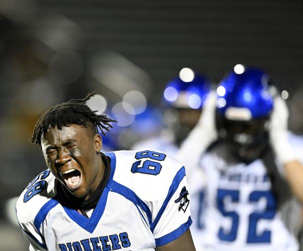 Lampeter-Strasburg vs. Bishop McDevitt - District 3 Class 4A football ...