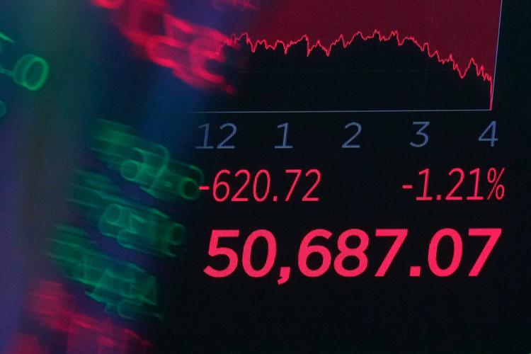Stocks slump as Big Tech sinks and a strong May jobs report boosts odds ...