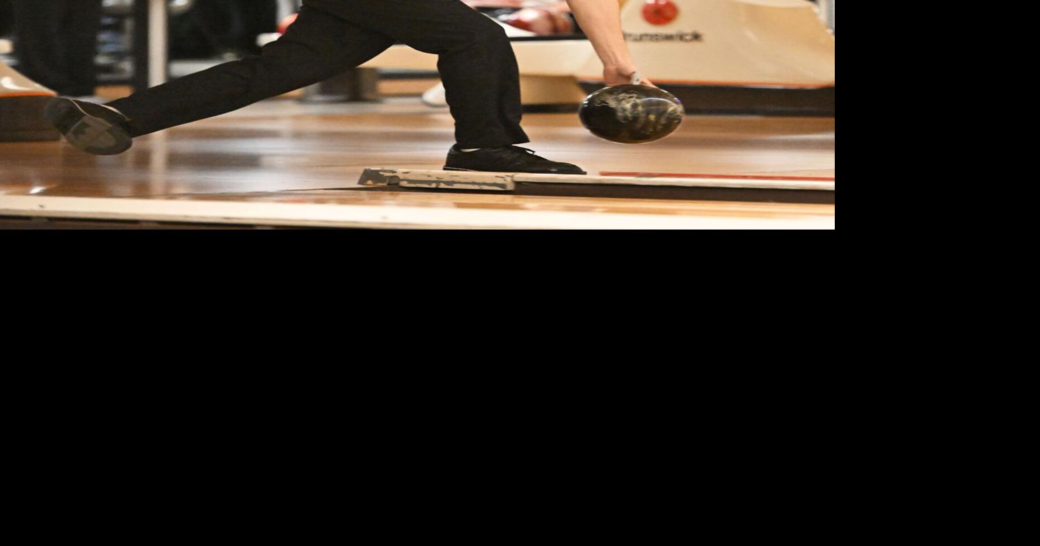 Elizabethtown vs. Warwick - L-L League bowling [photos] | High School ...