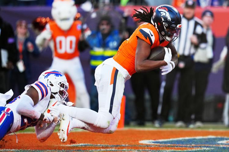 Patriots will face Broncos in the AFC title game. Seahawks wait for ...