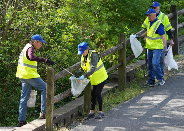 Lancaster Lions Club trail cleanup [photos] | | lancasteronline.com