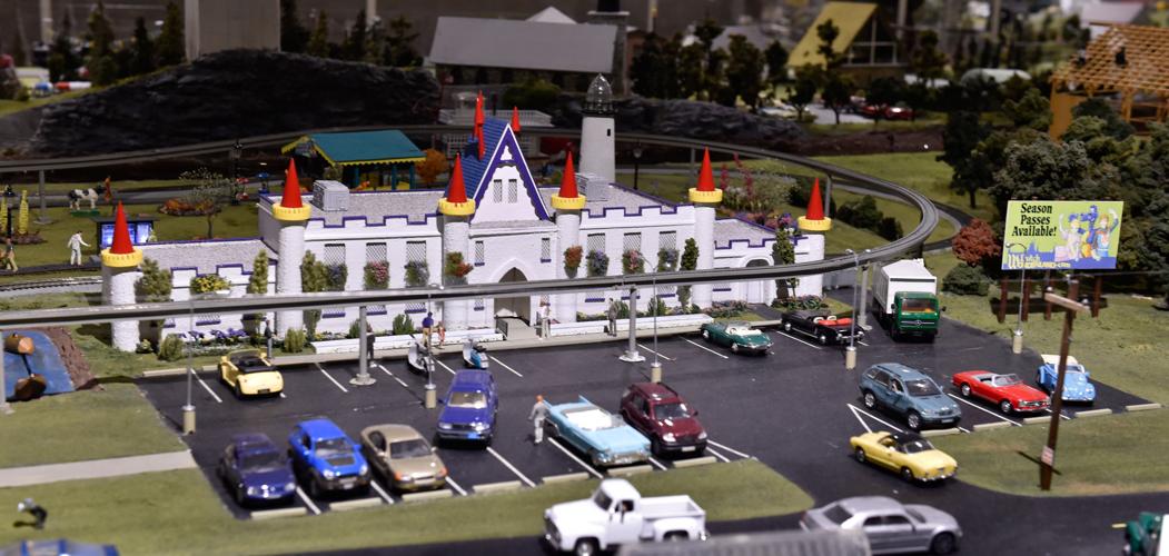 Choo Choo Barn [photos] | | lancasteronline.com