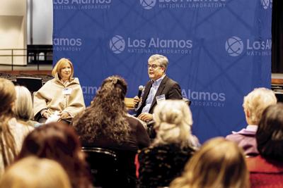 LANL outlines opportunities for students at roundtable discussion ...