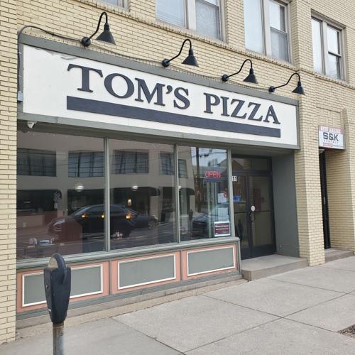 Tom's Pizza owner carries on family legacy | Local News ...