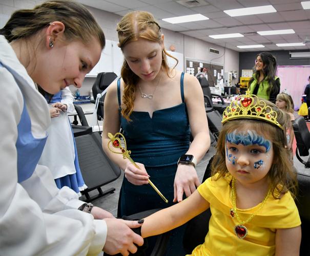 Princesses gather for EWCTC fundraiser | Local News ...