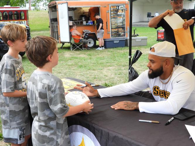 Steeler Nation out in full force | Local News | latrobebulletinnews.com