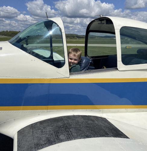 Dreams take-off at air museum: Field trip introduces kindergarteners to ...