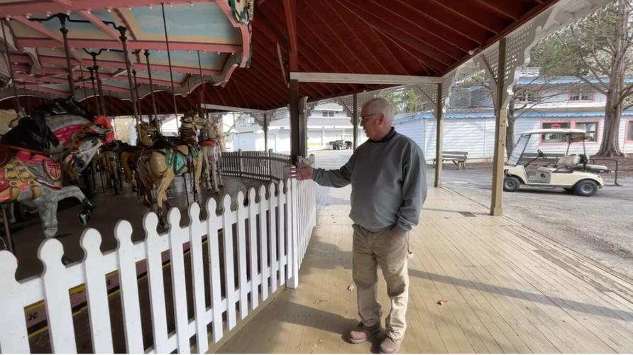 A man and his horses: Ed Ostroski, the carousel painter at Idlewild ...