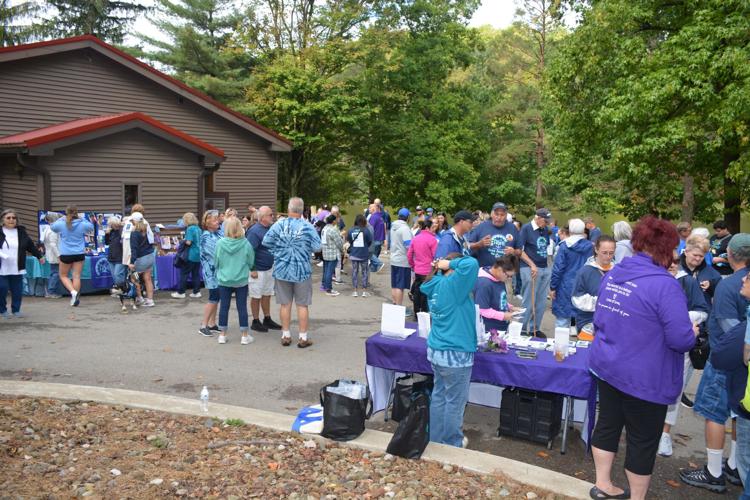 Ray of Hope Walk brings 400 people to Twin Lakes Park | Local News ...