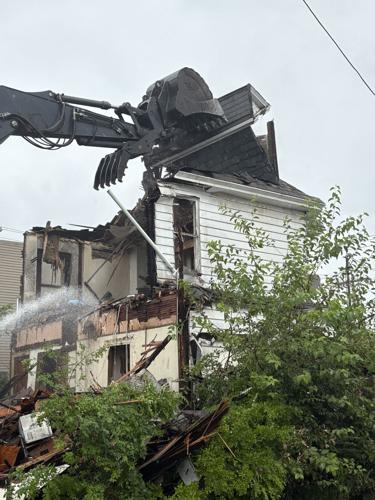 Paxton building is razed | Local News | latrobebulletinnews.com