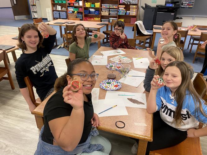 Baggaley Elementary students design 3D holiday ornaments | Education ...