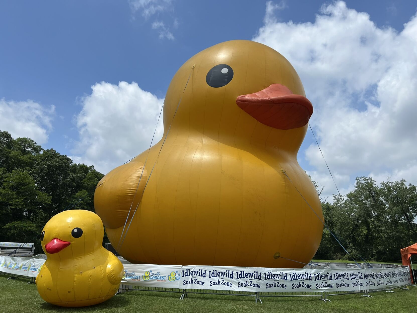 Crowds flock to Idlewild for World’s Largest Rubber Duck | Local News ...