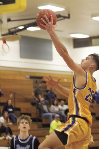 Burrell's big first quarter help Bucs to 68-57 win over Derry Area ...