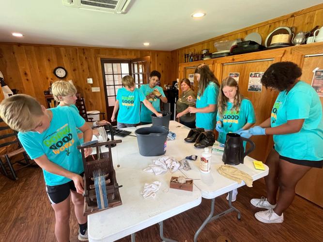 Valley School of Ligonier students give back to the Ligonier Valley ...