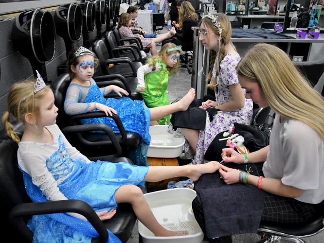Princesses gather for EWCTC fundraiser | Local News ...