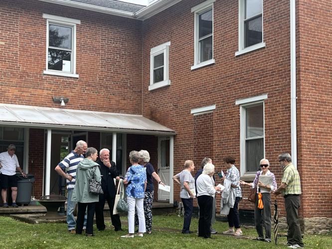 Sisters of Mercy, St. Xavier Academy alumni return to celebrate ...