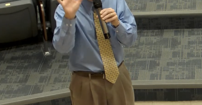 Grandview Elementary principal set to retire after 33 years with ...