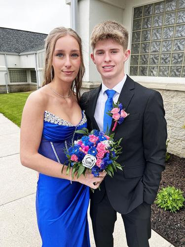 Mainline Area Proms 2024 | Photo Galleries | latrobebulletinnews.com