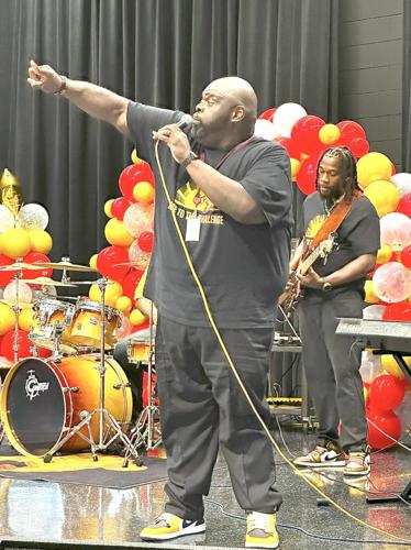 Cross words inspire students at convocation | Education | leader-call.com