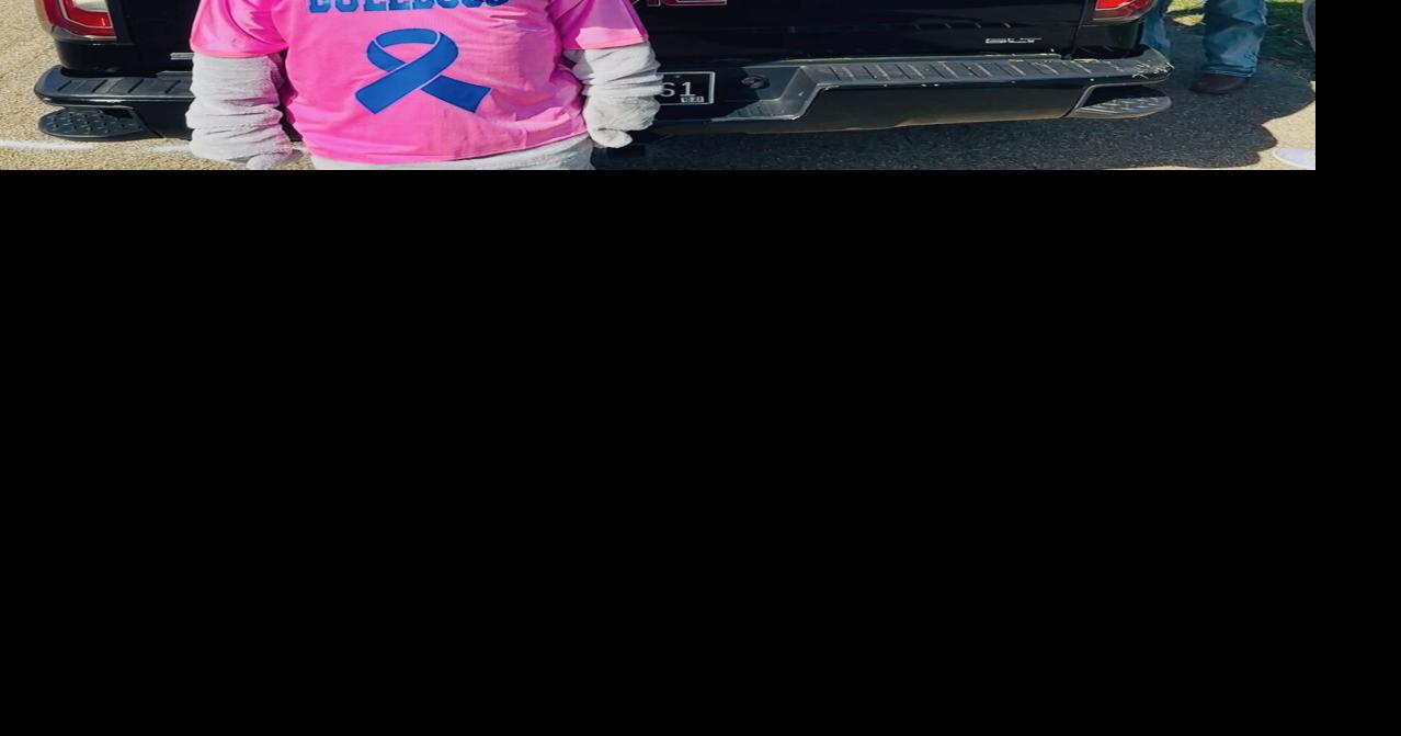 Moselle Elementary cheerleaders go pink for annual parade | Lifestyles ...