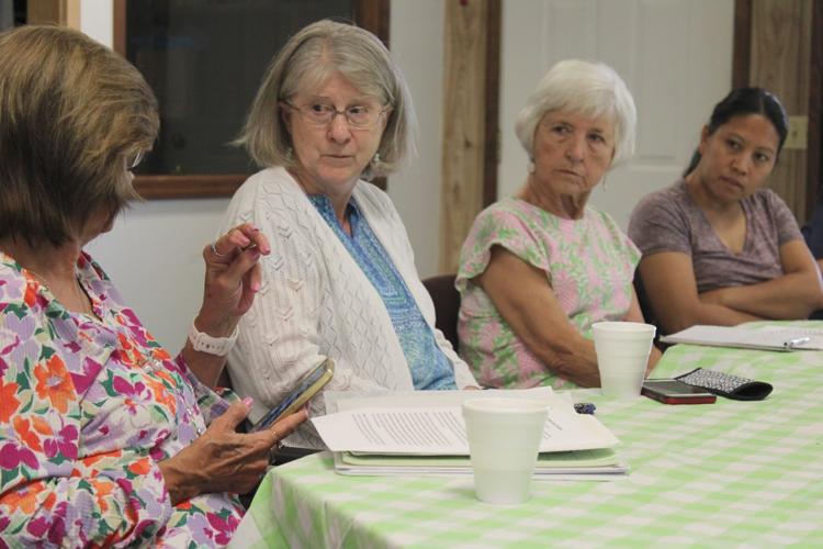 Women dig deep to make the most of Moselle | Lifestyles | leader-call.com