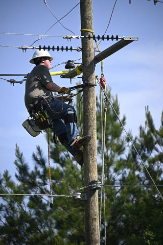 Jones College’s Wayne County Center showcase lineman | JC News | leader ...
