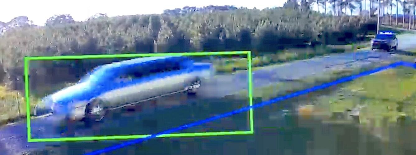 Limo driver smashes cop car, gets tased | Free News | leader-call.com