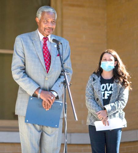 Mayor shines light on sanctity of human life | Local News | leader-call.com