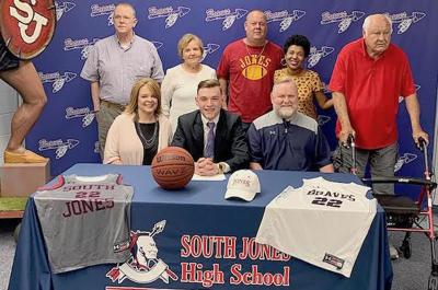 SJ’s Delk signs with JC | Sports | leader-call.com
