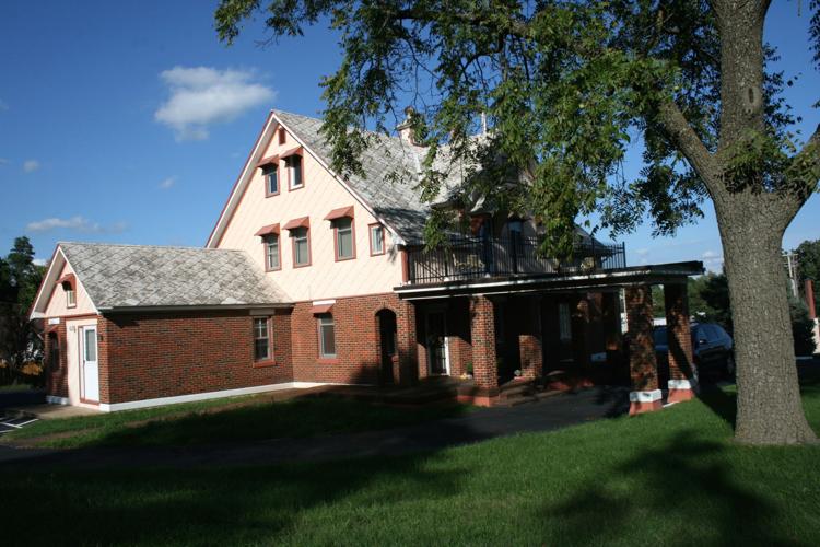 The Manor House Inn | Yesterday's 66 | lebanonroute66.com